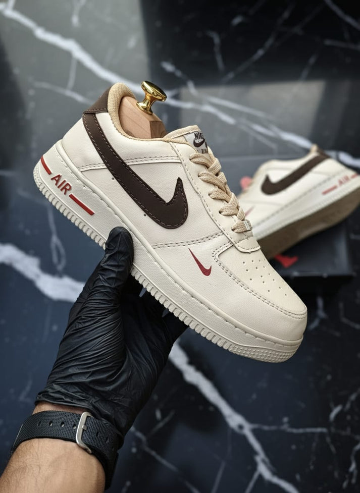 Nike TM – My Sneaker Studio